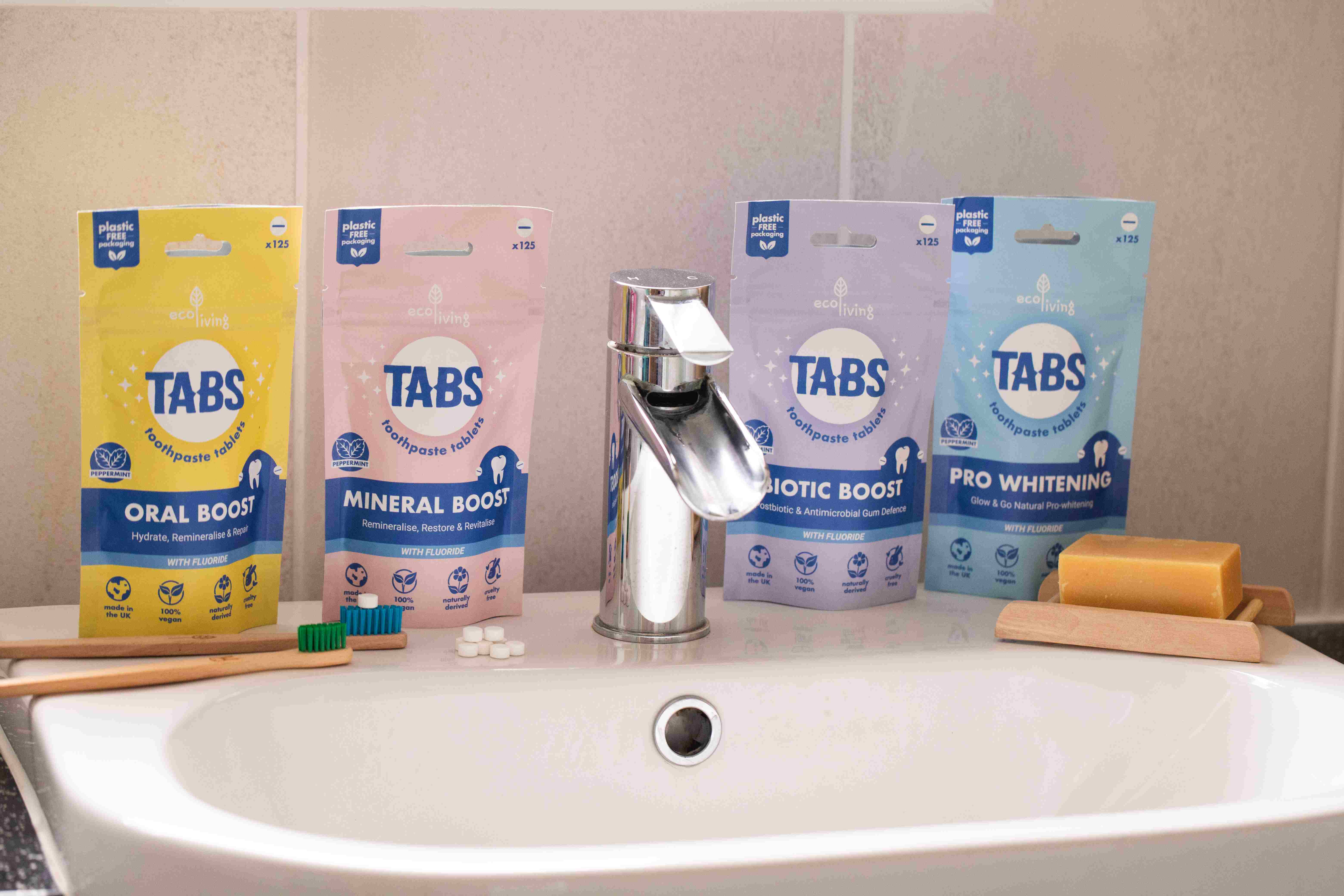 Pro Whitening Toothpaste TABS - ecoLiving.co.uk