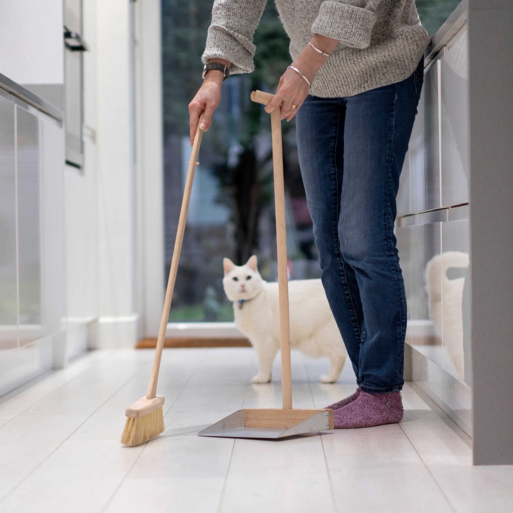 Upright Sweep Set (100% FSC) - ecoLiving.co.uk