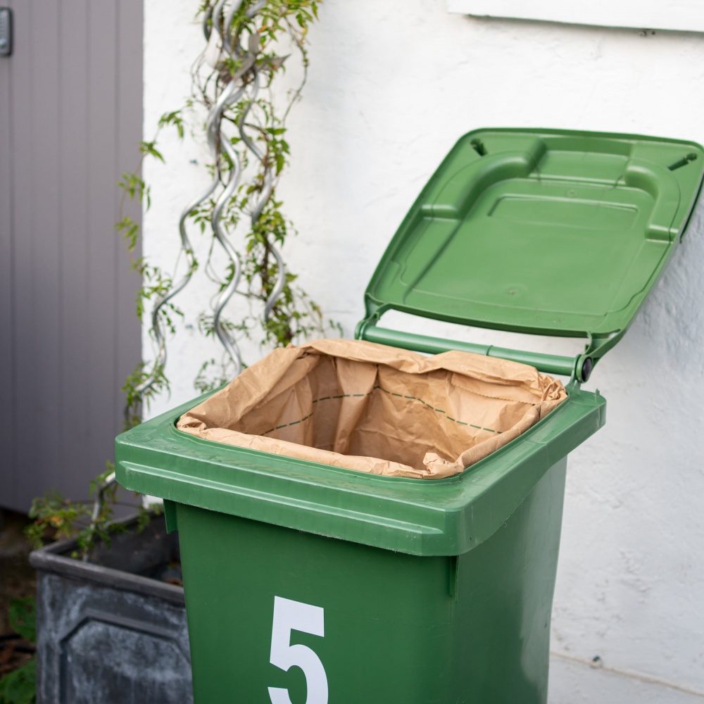 Compostable Wheelie Bin Liners - ecoLiving.co.uk