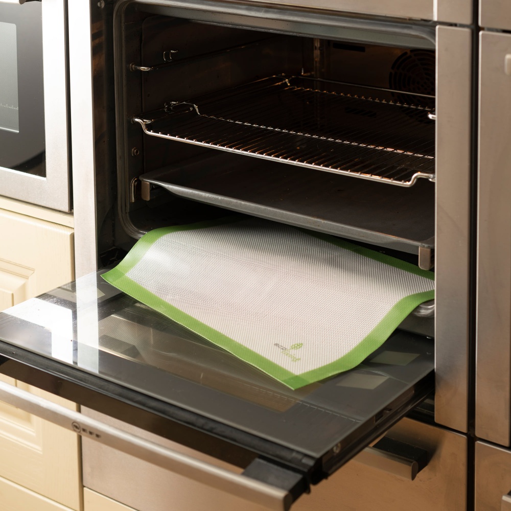 Reusable Baking Liner - ecoLiving.co.uk