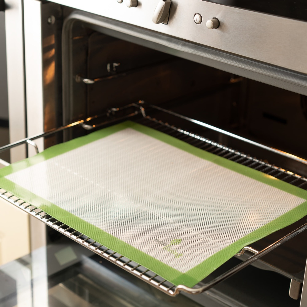 Reusable Baking Liner - ecoLiving.co.uk